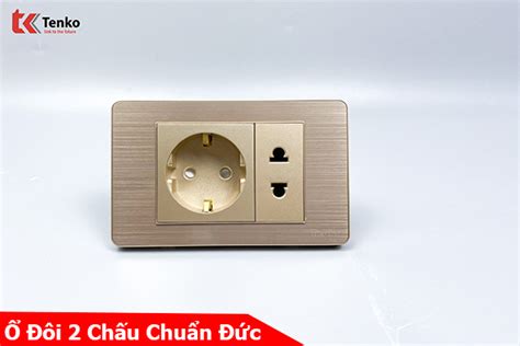 Ổ Điện Đôi 2 Chấu Chuẩn Đức Âm Tường Thương Hiệu Nhật Bản Mặt Kim Loại Màu Vàng Tenko Tk C7g 059