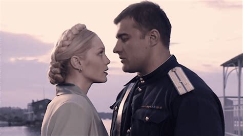 БОМБА ДЕТЕКТИВ ЛЕЙТЕНАНТ МИЛИЦИИ ВЛЮБИЛСЯ В ДЕРЗКУЮ ПРЕСТУПНИЦУ Ключи от бездны Охота на