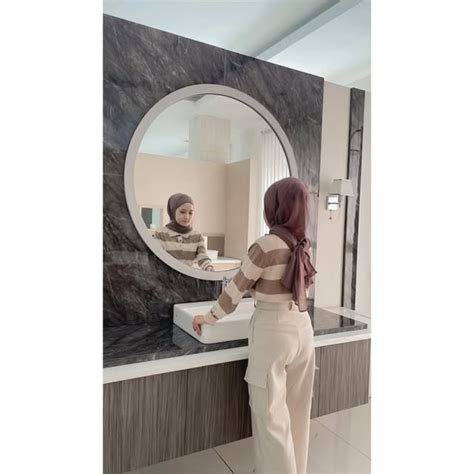 Putri F Putriani • Threads Say More