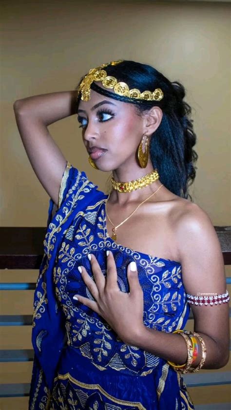 Ethiopian Eritrean Sudanese Women 💛💚🖤🌺🌻🌼🔥💐💐🌿🌾🛖🌴🧿🧕🏾👰🏾‍🇪🇹🇪🇹🇪🇷🇪🇷🇸🇩🇸🇩 In 2024 Long Bridal Hair