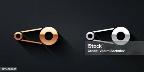 금색과 은색 톱니바퀴 아이콘이 있는 자전거 체인은 검은색 배경에 분리되어 있습니다 자전거 체인 스프로킷 변속기 긴 그림자 스타일 벡터 강철에 대한 스톡 벡터 아트 및 기타