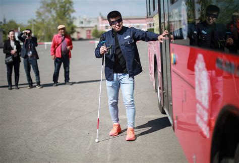 Хөгжлийн бэрхшээлтэй иргэд автобусаар зорчиход тулгардаг бэрхшээлээ