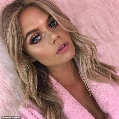 Model Reveals She Was Sent Weekly Emails Asking What Shed Eaten Daily Mail Online