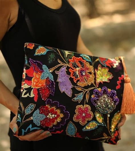 Pin By Hale Sumer On Hand Made Beaded Clutch Bag Embroidered Clutch
