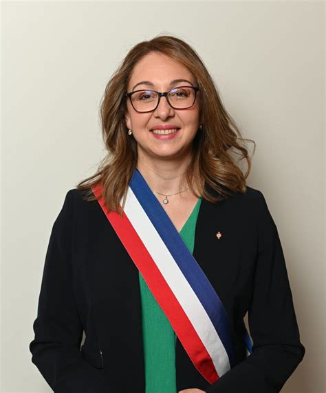 Nessrine Menhaouara Ville De Bezons