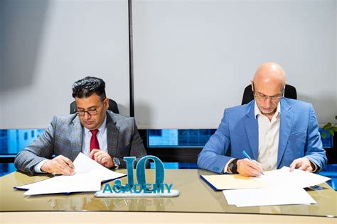 جو أكاديمي تعلن اندماجها مع منصة الثراء جوهرة العرب الإخباري