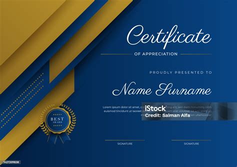 감사 템플릿 금색 및 파란색 인증서 골드 배지로 현대적인 인증서를 청소하십시오 고급스럽고 현대적인 라인 패턴의 인증서 테두리