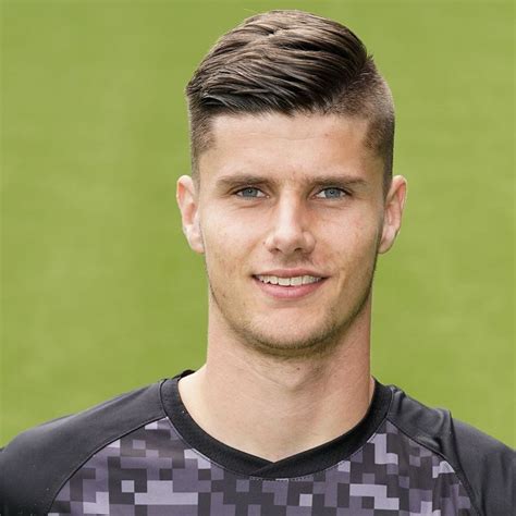 Discutabale Nederlaag Voor Robin Jalving In Debuutwedstrijd Bij