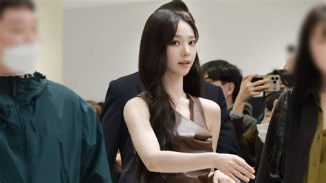 포토 에스파 카리나 우아한 등장
