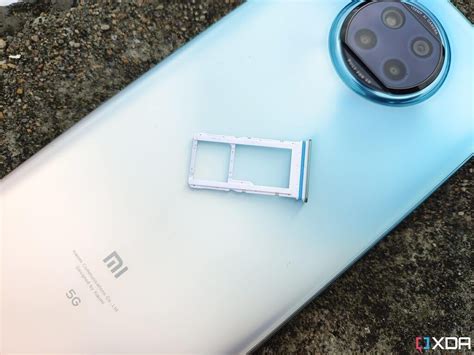 How To Insert A SIM Card In Your Android Phone