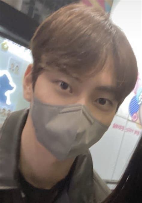 [잡담] 현규 목격담사진 또 떴는데 백퍼 촬영 인스티즈 Instiz 연예 카테고리