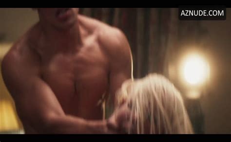 Laura Elizabeth Breasts Scene In Nacho Aznude