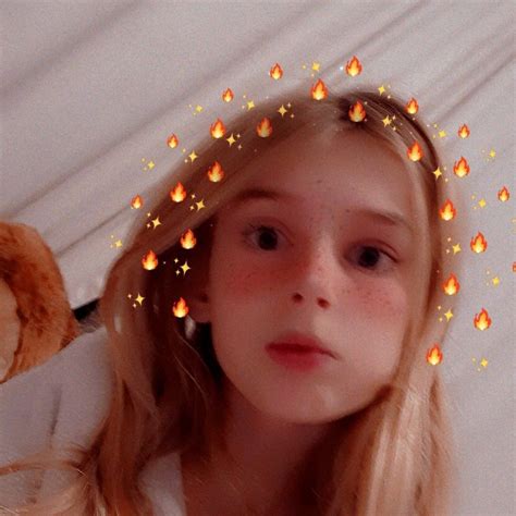 Chloe Van De Ven Chloevandeven Snapchat Stories Spotlight And Lenses