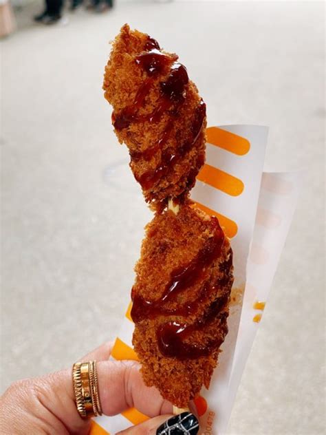 宮島表参道商店街を食べ歩く広島のお土産や美味しいものがたくさん あゆ姫食い倒れ放浪記