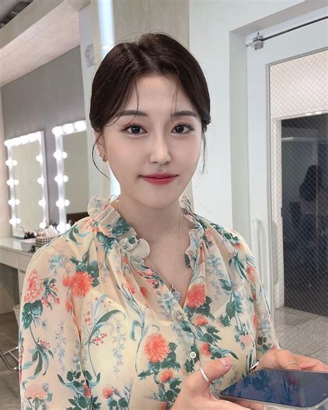 겐그레아 청담 메이크업 And 헤어출장 원하는 느낌 살려 드레스투어 헤어메이크업으로 기분전환 완료 Instagram