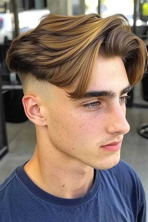 20 Best Middle Part Hair Men Mens Hair Guide 2025