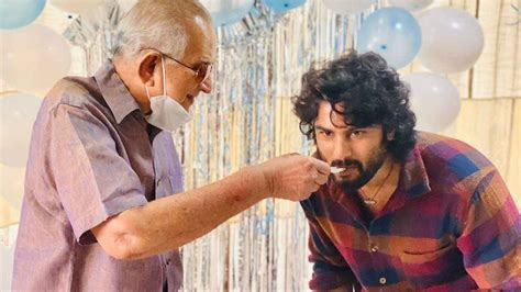 sudheer babu ఇంట్లో వాళ్ళు వద్దన్నారు కానీ కృష్ణ గారే sudheer