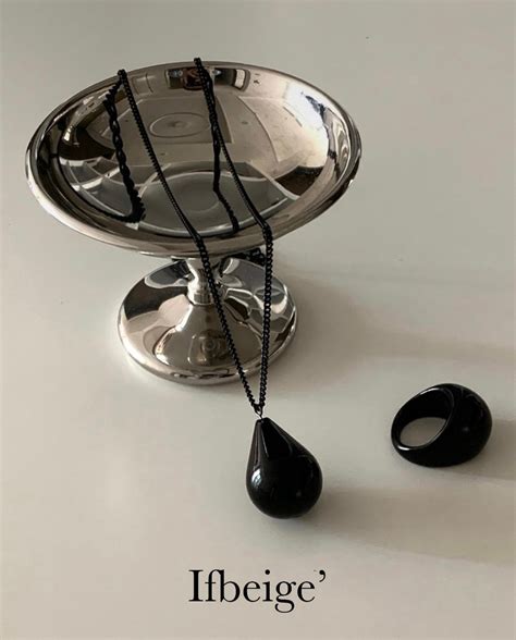 이프베이지 당일백화점유통국내제작 모던시크 올블랙목걸이 물방울 롱네크리스 블랙목걸이 검정악세사리 블랙초커 올블랙룩