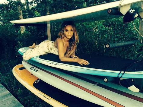 Beyonce Surfboard Beyonce Beyonce Queen Beyonc Giselle Knowles Carter