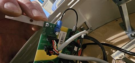 What Type Of Connector Is This R Electricalengineering