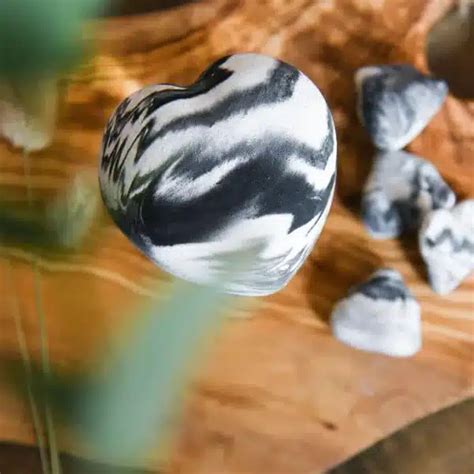 Emotif Heart Shaped Diffuser Aphrodite One And Every