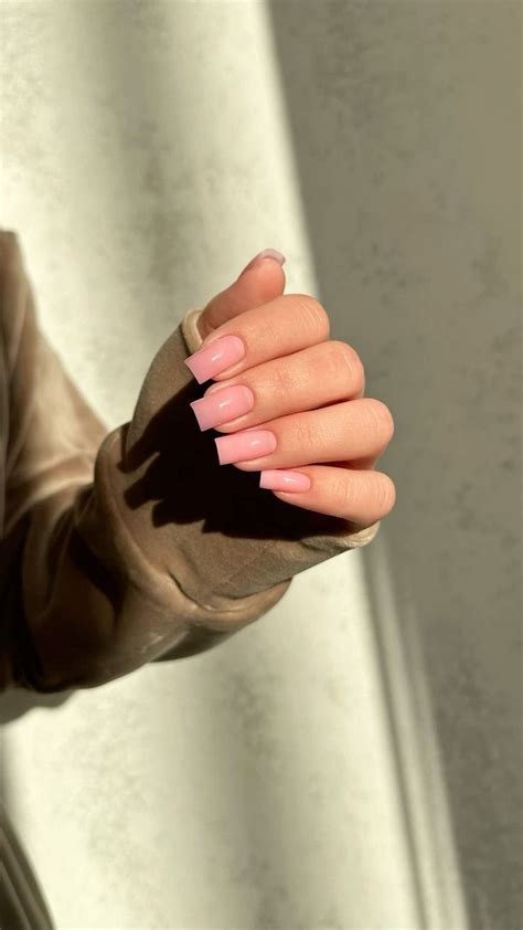 Идея маникюра квадратные ногти нюдовый маникюр трендовый маникюр In 2024 One Color Nails