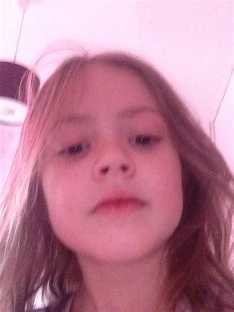 U Royalehigh Nerd ・ Popular Pics ・ Viewer For Reddit