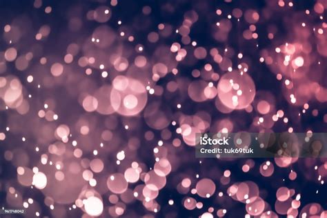 크리스마스 흐림 Bokeh 배경 Bokeh에 텍스처 추상적인 빛 빛나는 별 반짝이 빈티지 조명 배경 0명에 대한 스톡 사진 및 기타 이미지 Istock