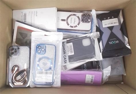 Lot 20 Assorted Iphone Cases Raptic Ouxul Uslai