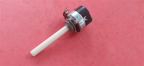 Variable Resistor ~ 5kΩ Log With Double Grelly Uk