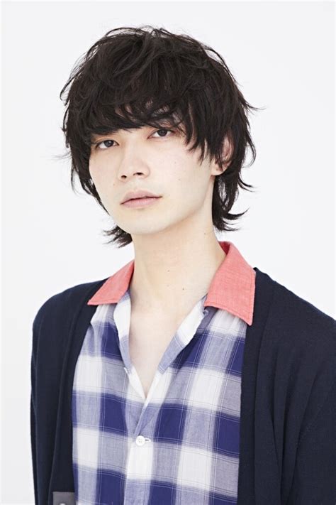 メンズに人気の髪型「マッシュ」＆「ウルフ」が進化！ 最新おすすめ10スタイル【メンズヘアカタログ】 Dig It ディグ・イット