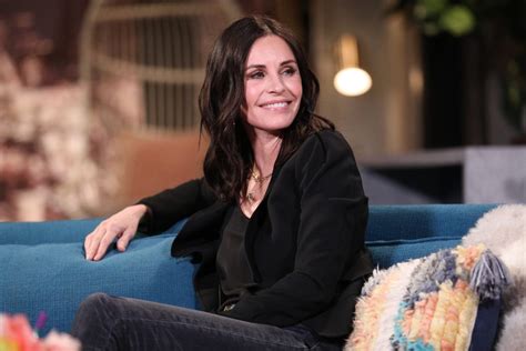 Courteney Cox Cutting Her Own Bangs Is The Scariest Halloween Video Fashion Magazine