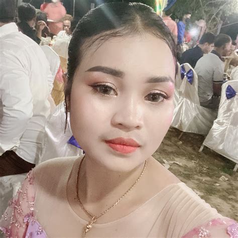 គីមលី កូនម៉ាក់