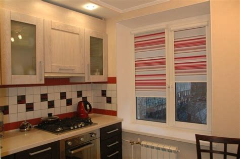 Кассетные рольшторы с направляющими на пластиковые окна - OknaForLife.ru