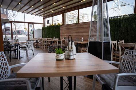 Детска Днес в менюто за обяд приготвяме тиквички с бял сос и кашкавал Леки вкусни и богати