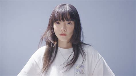 あいみょん16thシングル会いに行くのにの一部楽曲が視聴できるvery short movieを公開 Daily News
