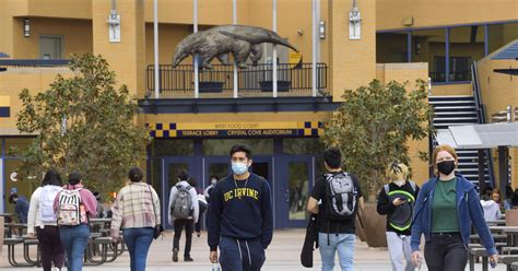 Uc Irvine Will Enforce Indoor Mask Mandate Beginning Monday Cbs Los