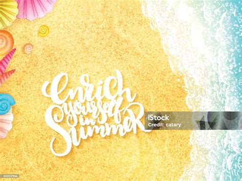 손 여름 영감 문구 문자 벡터여름평면도 바다 서핑 배경에 조개와 함께 자신을 풍요롭게 0명에 대한 스톡 벡터 아트 및 기타
