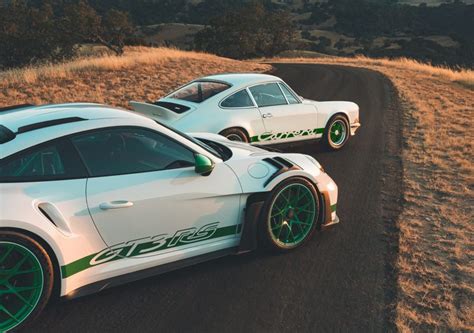 Porsche 911 Gt3 Rs Rinde Homenaje Al Legendario Carrera Rs De 1970