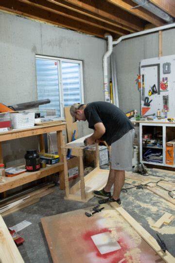 Simple DIY Sofa Table Tips Tutorial With No Table Saw Required