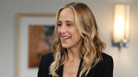 Kim Raver Greys Anatomie Kim Raver Talks ‘greys Anatomy Season