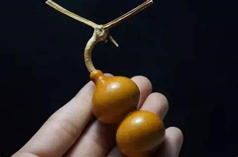 文玩葫芦发黑 文玩葫芦 大山谷图库