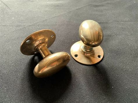 Antique Door Knob Identification Guide