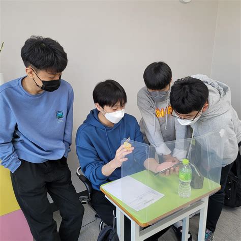 이봄학교 Pbl수업 Project Based Learning 평화 영상 공모전 준비중 중2and고1 Facebook