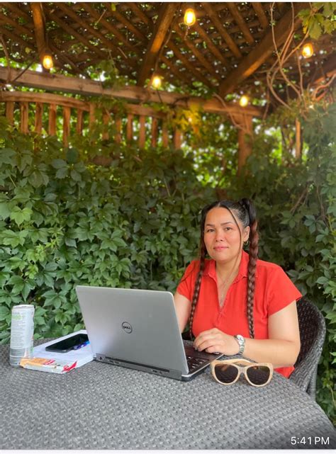 تو این مسیر بیزینس آنلاین، ما رقیب هم نیستیم ما یه تیمیم، یه عالمه