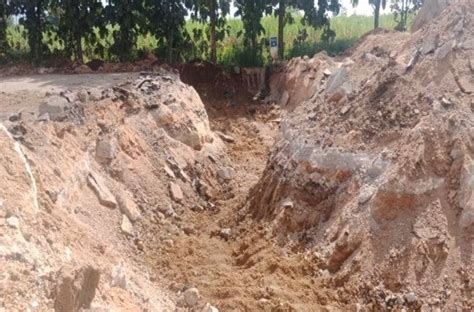 ပြင်ဦးလွင် နောင်ချို ကျောက်မဲ လားရှိုး ပြည်ထောင်စုလမ်းမကြီးပေါ်၌ Tnla အဖွဲ့နှင့် Pdf အမည်ခံ အကြမ