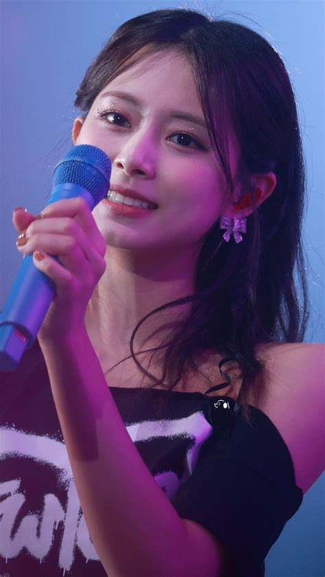 230923 Tzuyu R Tzuyu