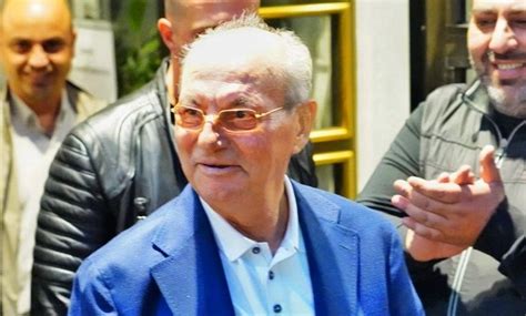 ГОЛЕМИЯТ СТРАТЕГ И ФИЛОСОФ Кой можеше да допусне че политическият път на Доган ще завърши с