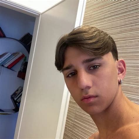 𝓥𝓪𝓵𝓮𝓻𝓲𝓸💯🏴‍☠️ Valeriovirgilio • Threads Say More