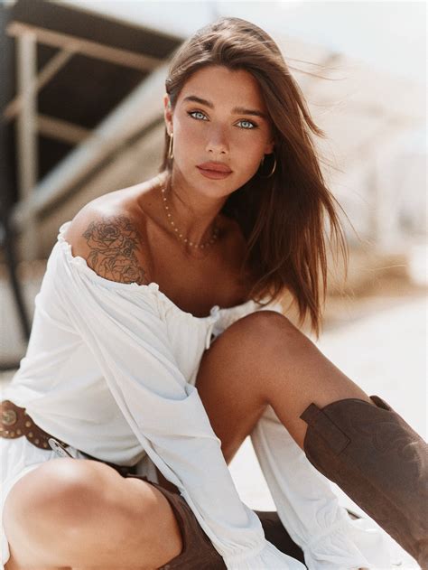 Milana Vino 🧿 Milanavino • Instagram Photos And Videos